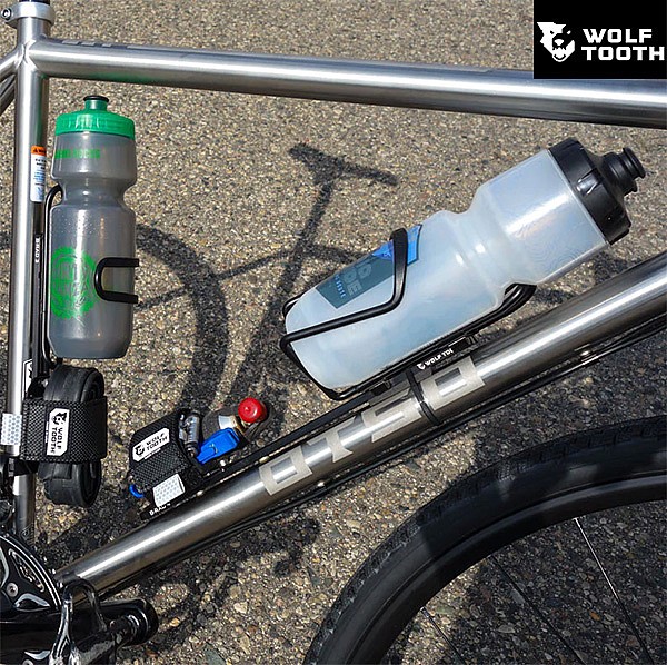 Double bottle cage store